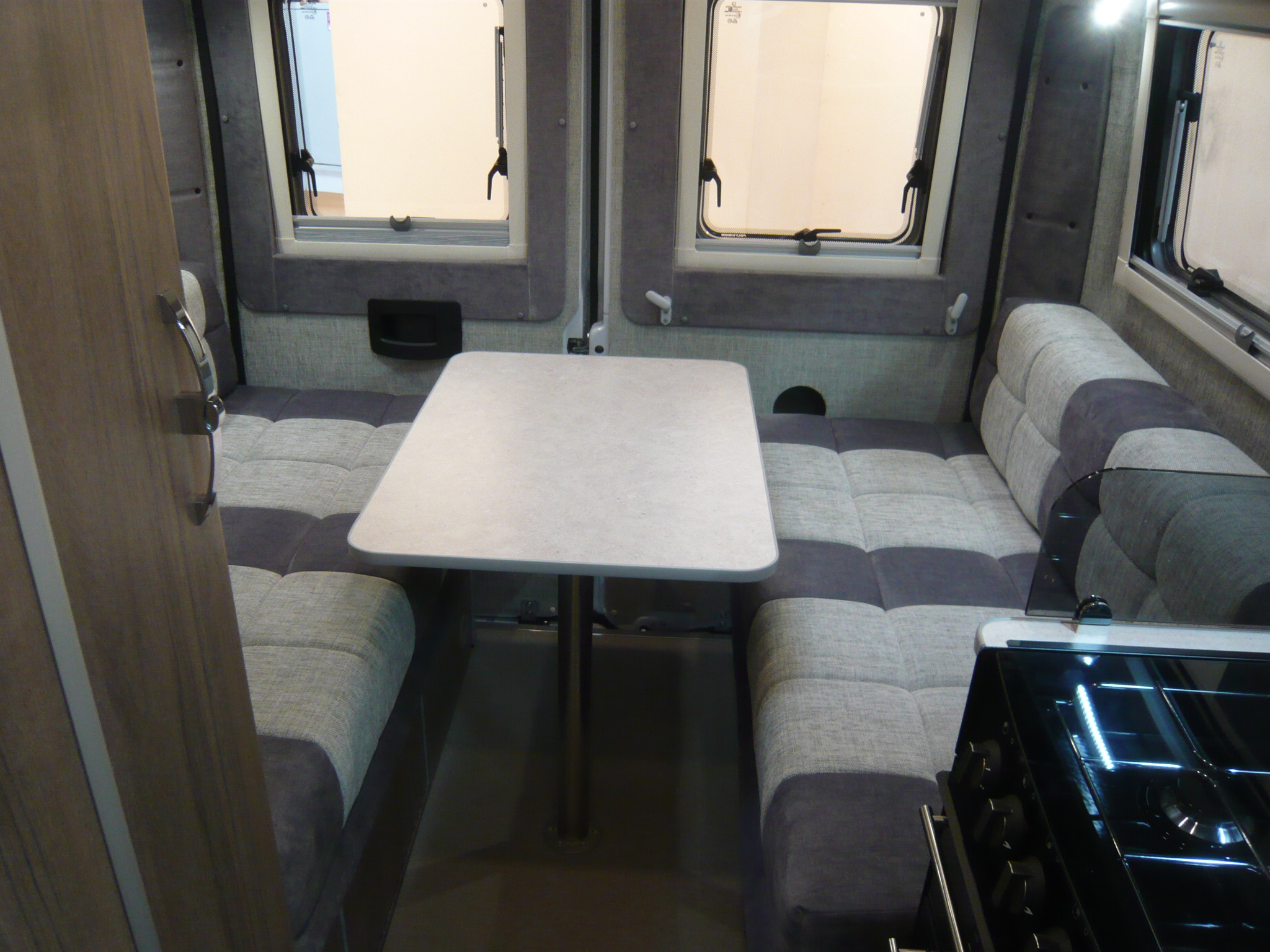 Devon Sahara 4 berth - New and Used Campervans and Motorhomes for Sale ...