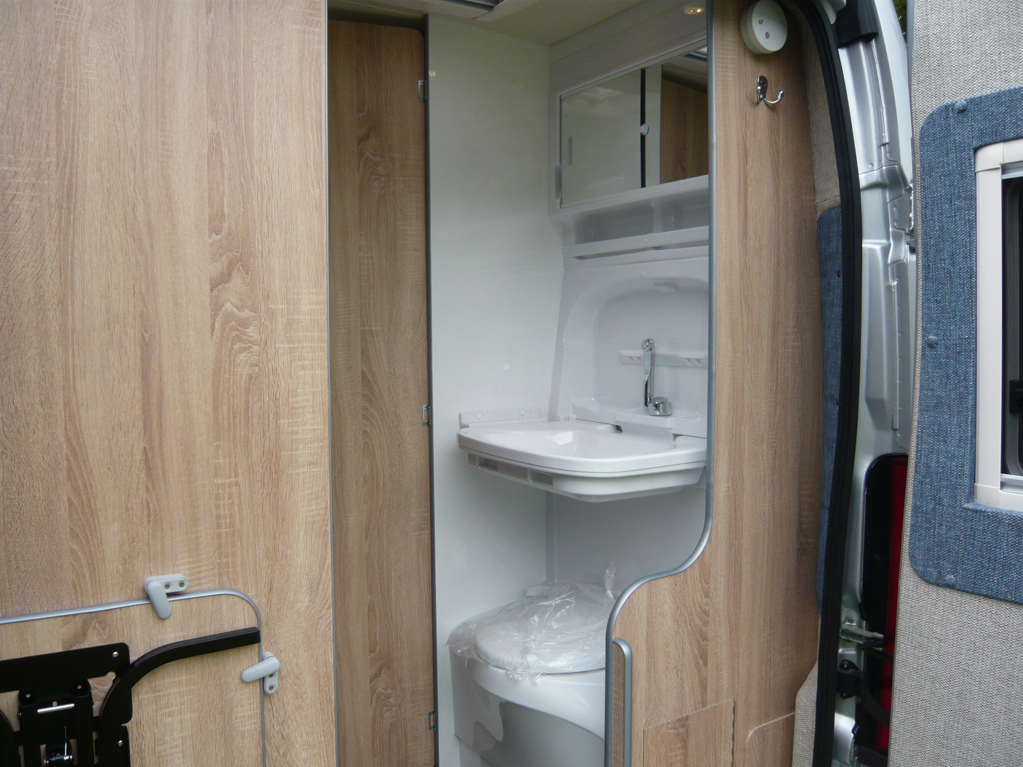 Fiat / Peugeot Arizona - New and Used Campervans and Motorhomes for ...